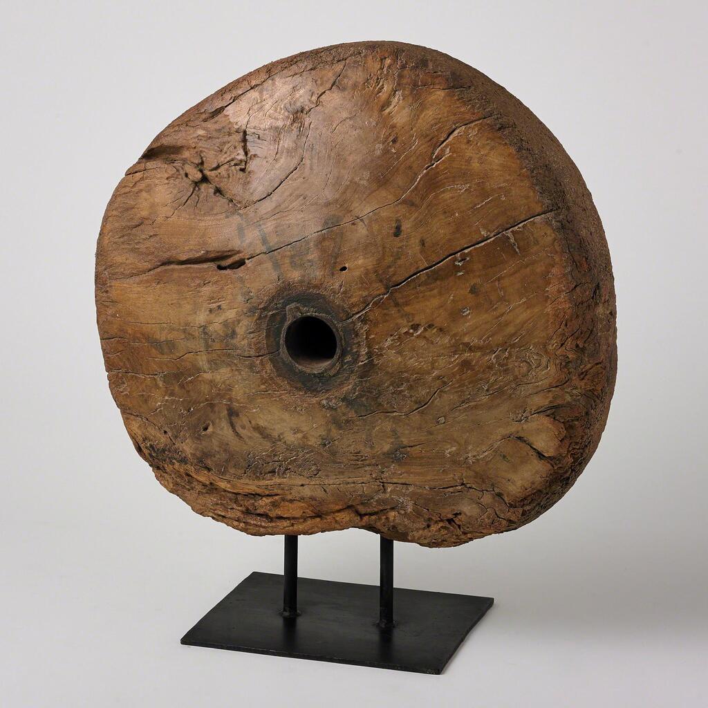 Antique Cart Wheel on Stand In Brown by Global Views | 1StopBedrooms