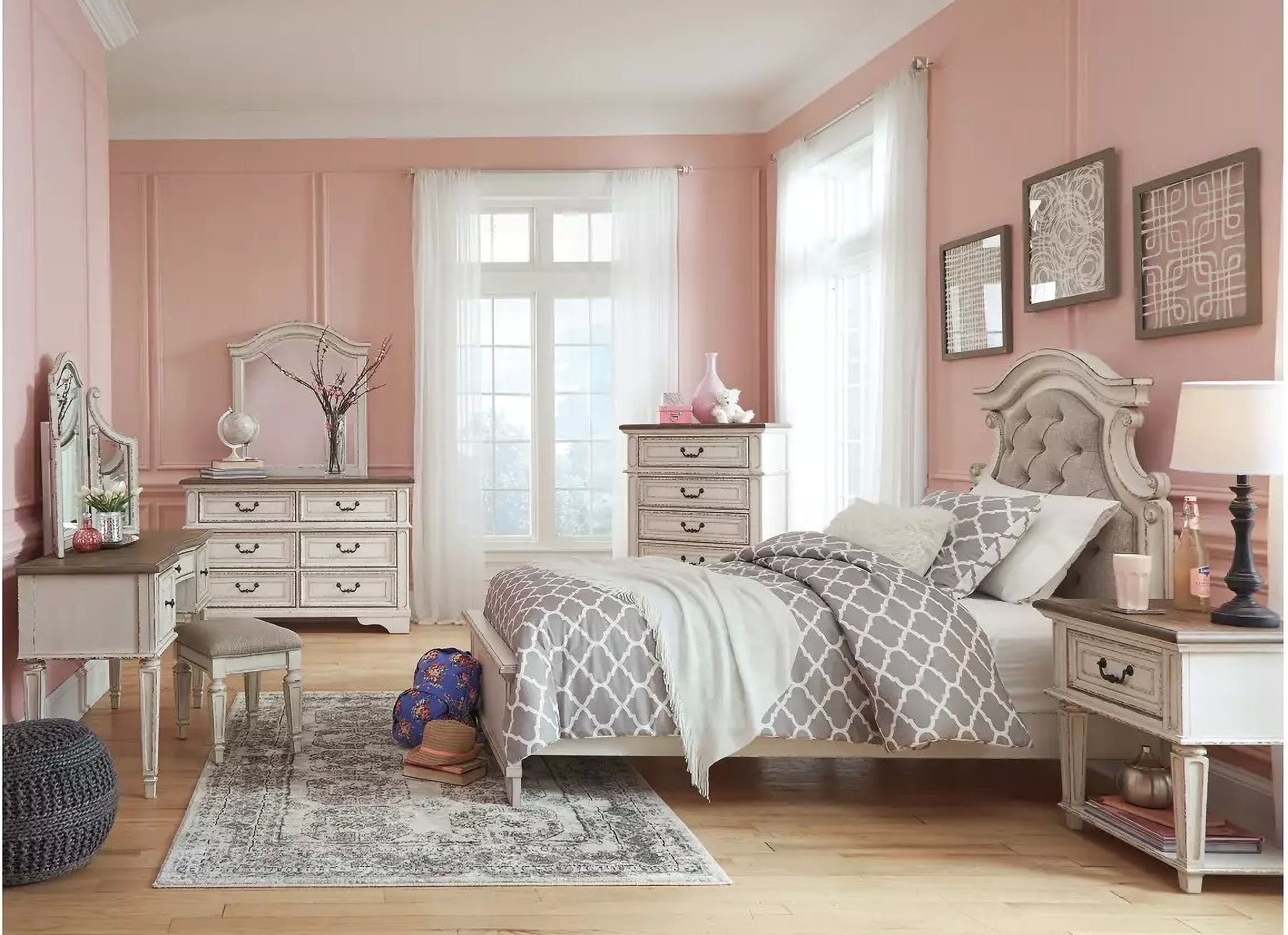 Realyn Chipped Two Tone Chest - 1StopBedrooms.