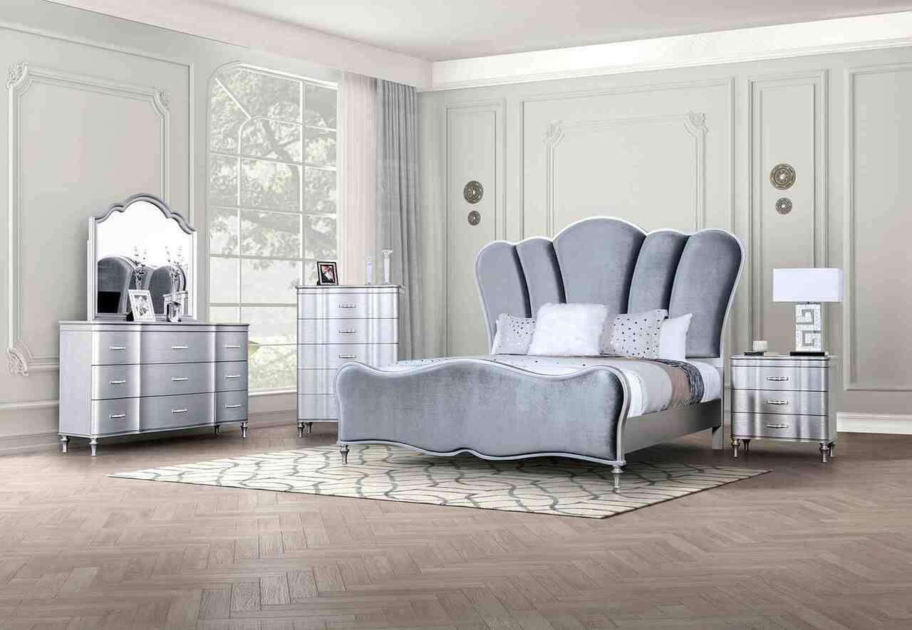 Eleanora Queen Bed In Silver by Furniture of America | 1StopBedrooms