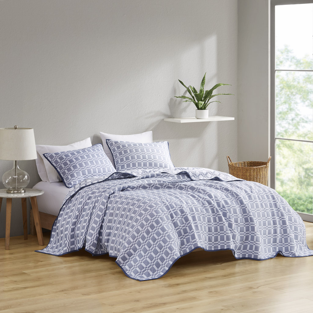 Harlow 3 Piece Reversible Matelasse Full/Queen Coverlet Set In Indigo ...