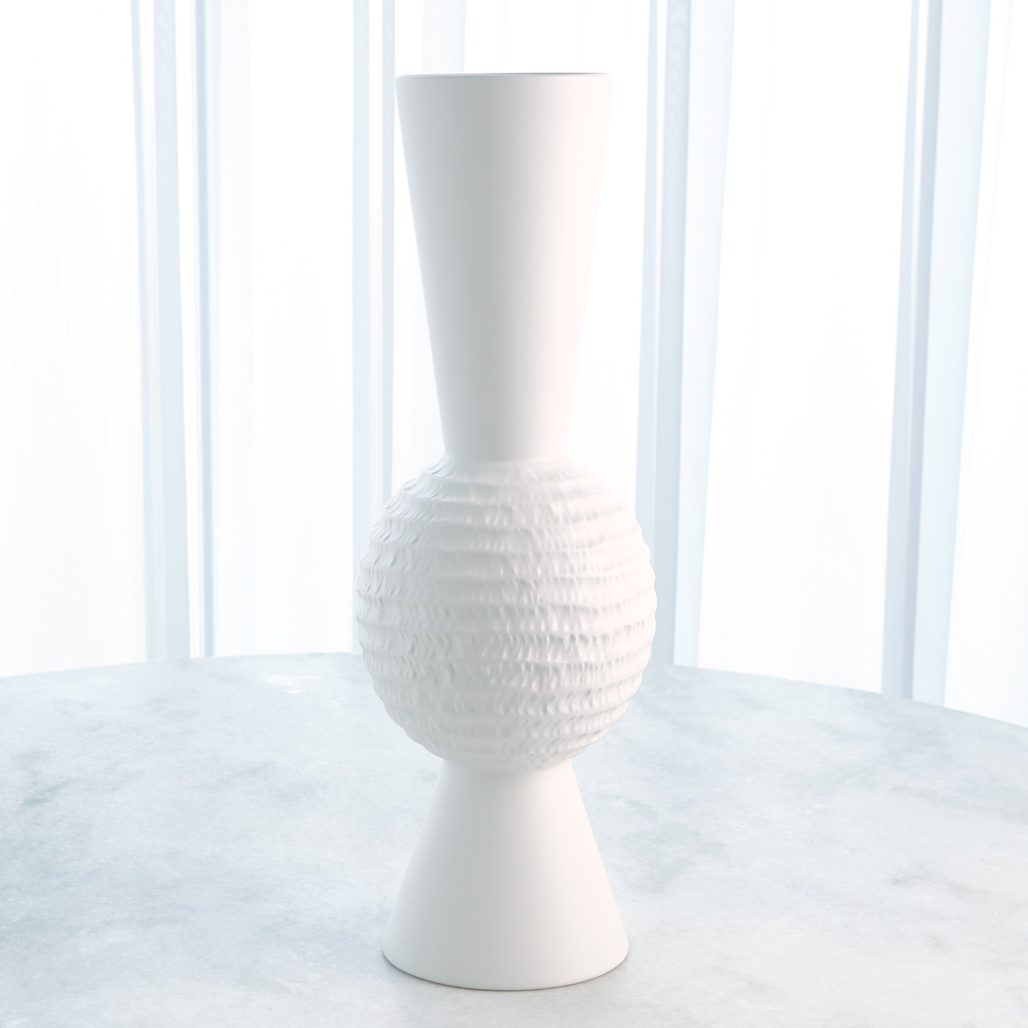 Low Chiseled Orb Small Vase In Matte White by Global Views | 1StopBedrooms