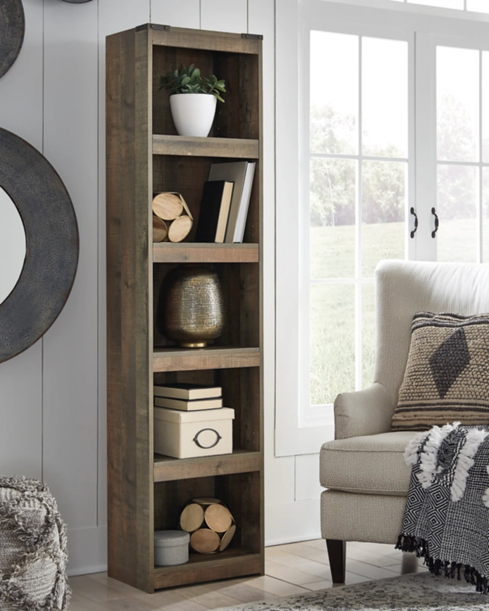 Trinell Pier In Brown by Ashley Furniture | 1StopBedrooms