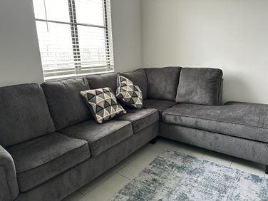 Abinger Sofa In Natural by Ashley Furniture | 1StopBedrooms