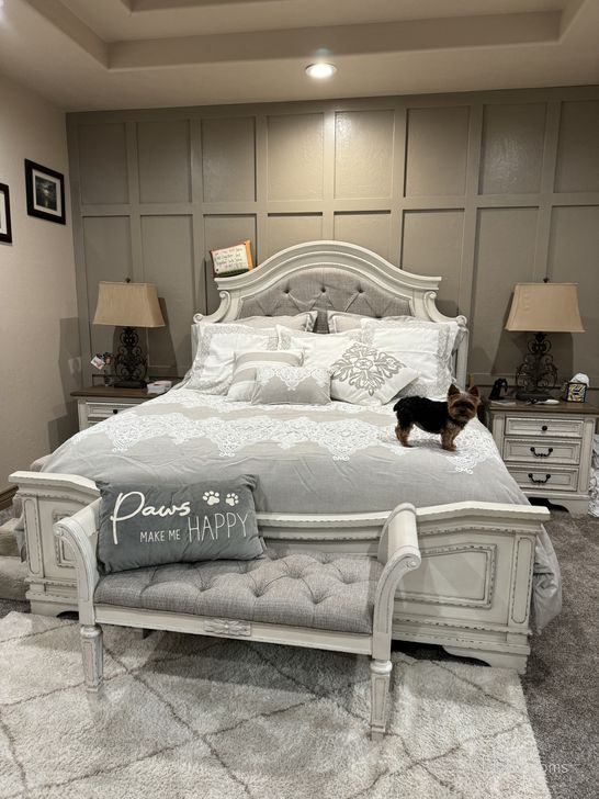 Realyn Two Tone 3 Piece Vanity by Ashley Furniture | 1StopBedrooms