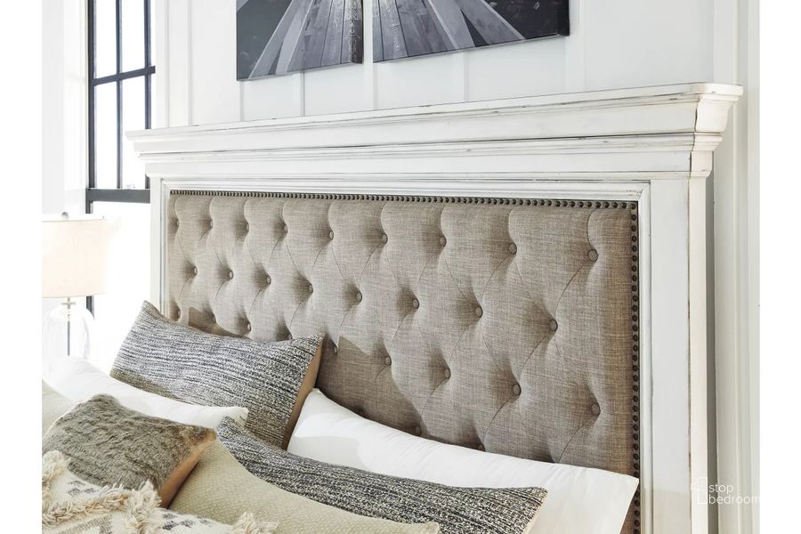 Kanwyn King Panel Bed In White Wash by Ashley Furniture | 1StopBedrooms