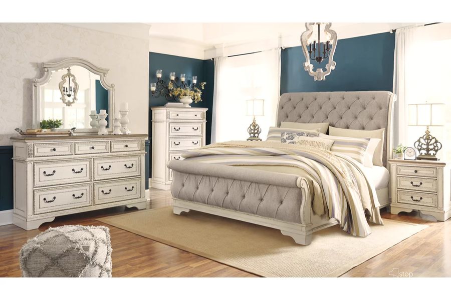Realyn Queen Sleigh Bed In Chipped White by Ashley Furniture ...