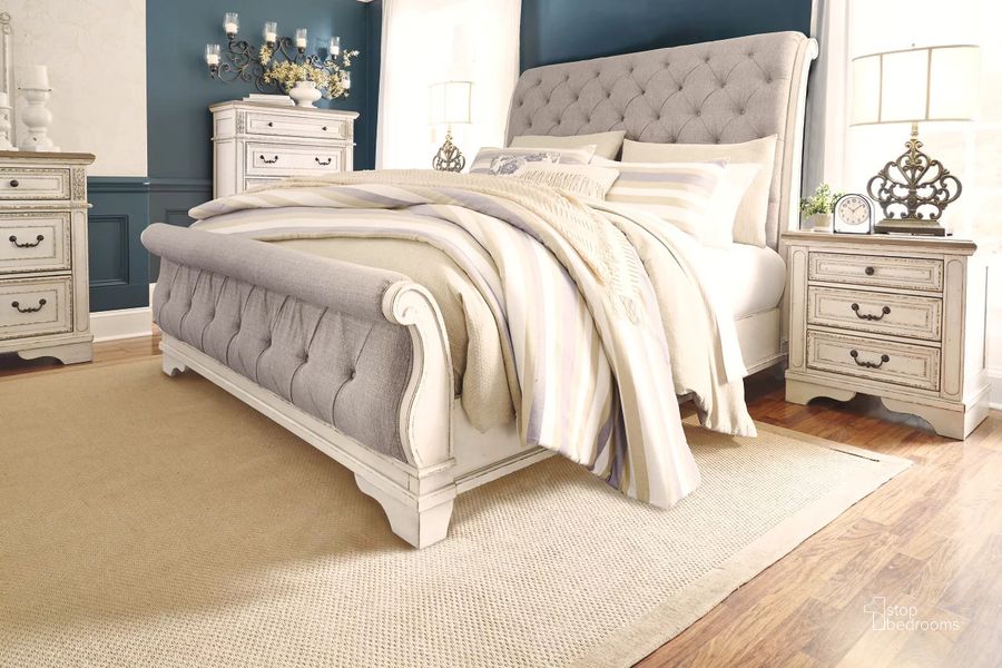 Realyn Queen Sleigh Bed In Chipped White by Ashley Furniture ...