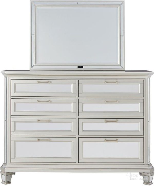 Lindenfield Silver Bedroom Mirror by Ashley Furniture | 1StopBedrooms
