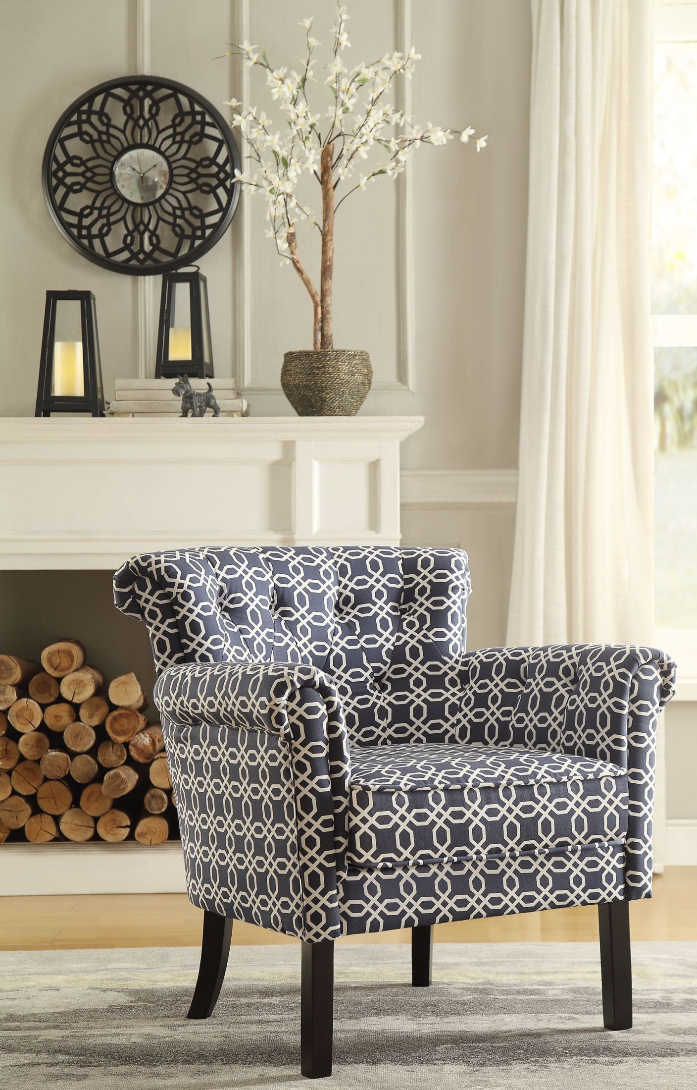 Barlowe Black Chain Link Accent Chair by Homelegance | 1StopBedrooms