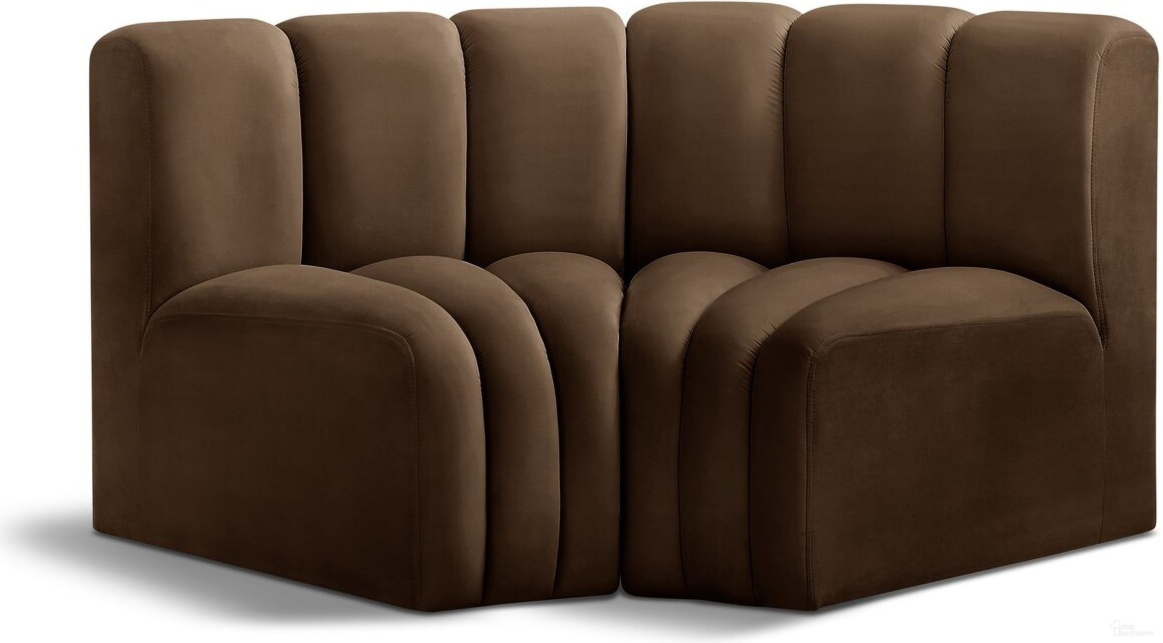 Arc Modular Sofa In Brown Velvet by Meridian | 1StopBedrooms