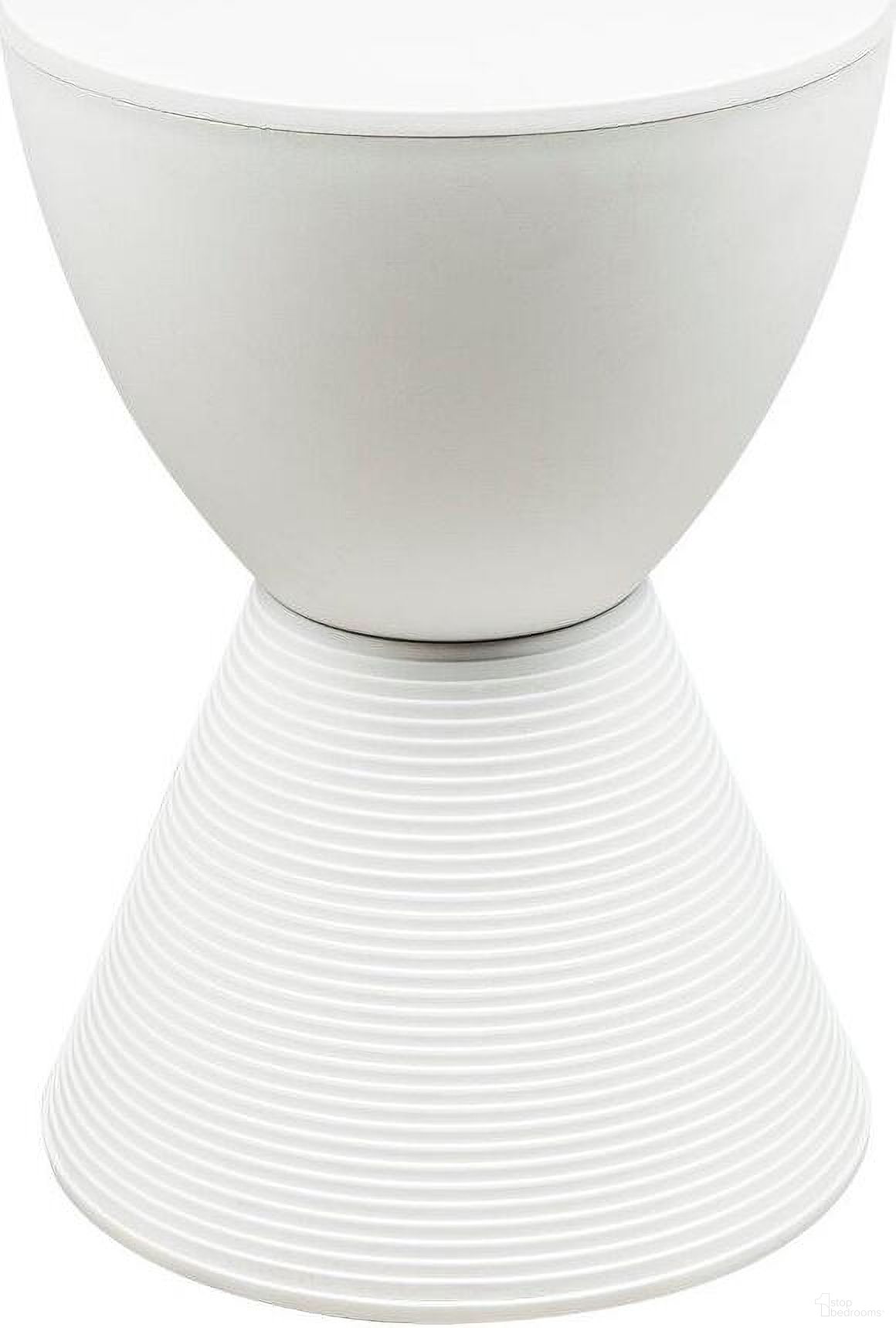 LeisureMod Boyd Yellow Polypropylene Side Table | 1StopBedrooms