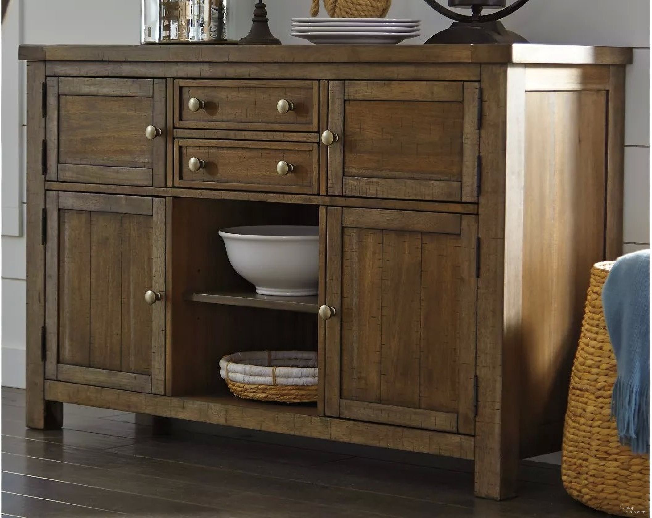 Moriville Server by Ashley Furniture | 1StopBedrooms
