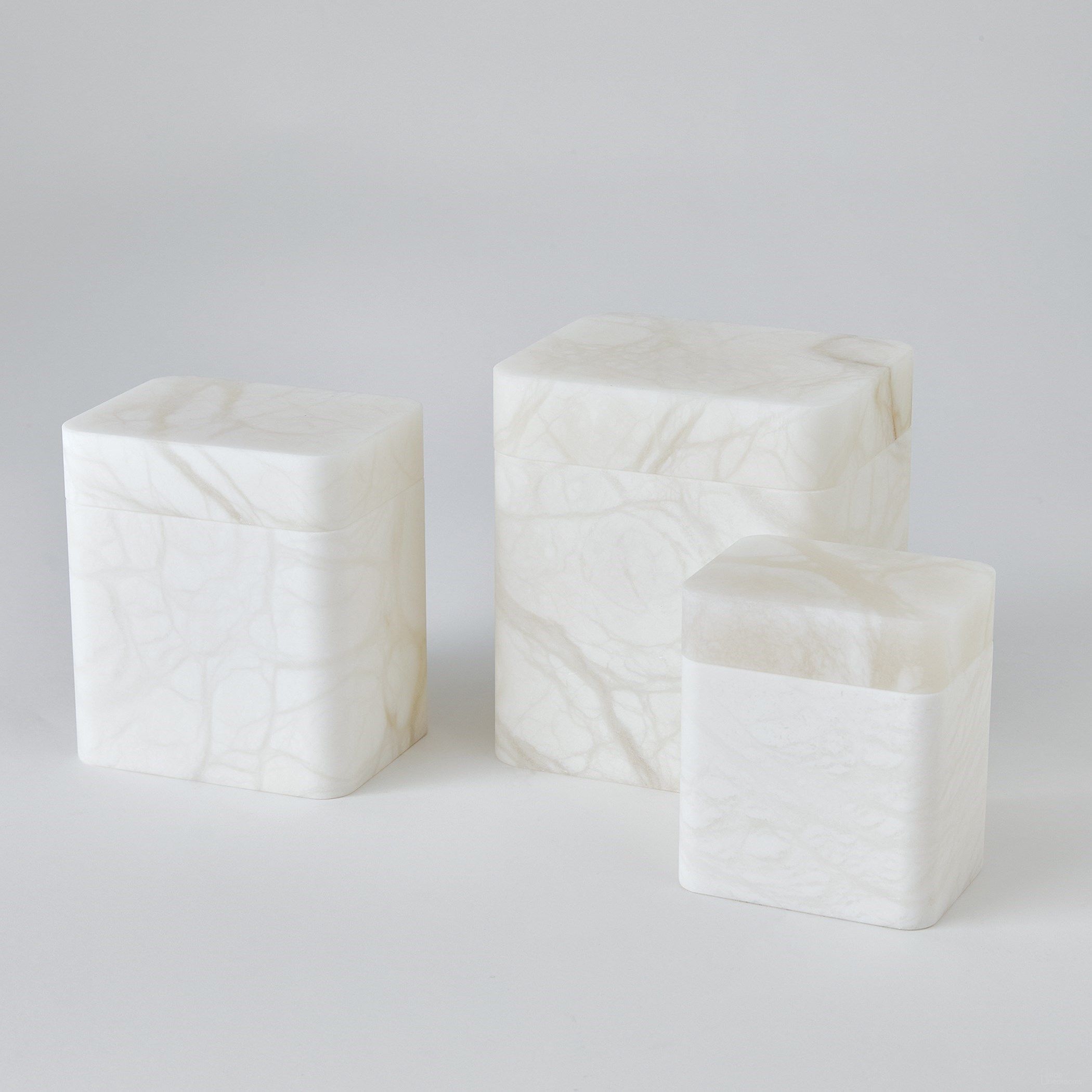 Raggio Alabaster Small Box In White by Global Views | 1StopBedrooms